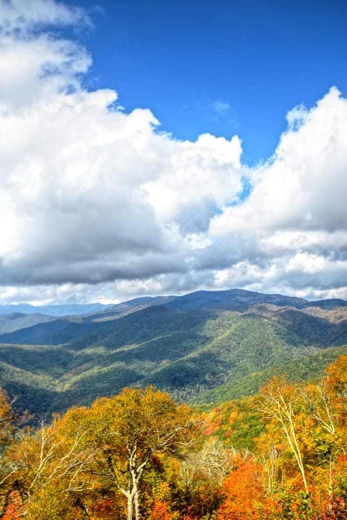 Blue Ridge Parkway – Top 22 Best Stops for Fall Color