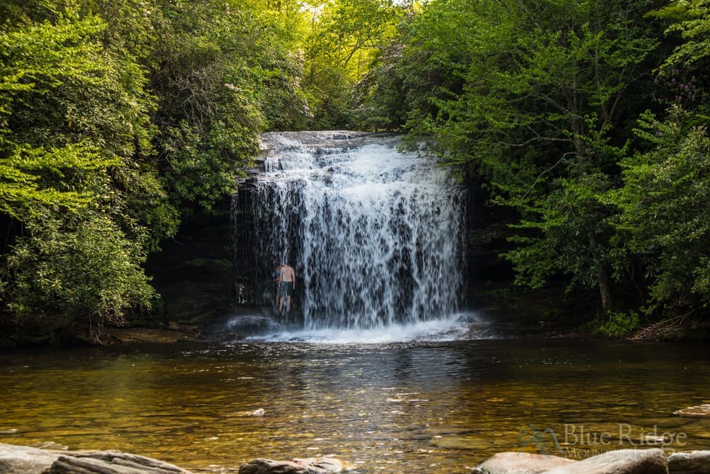 Schoolhouse Falls NC – Panthertown Valley