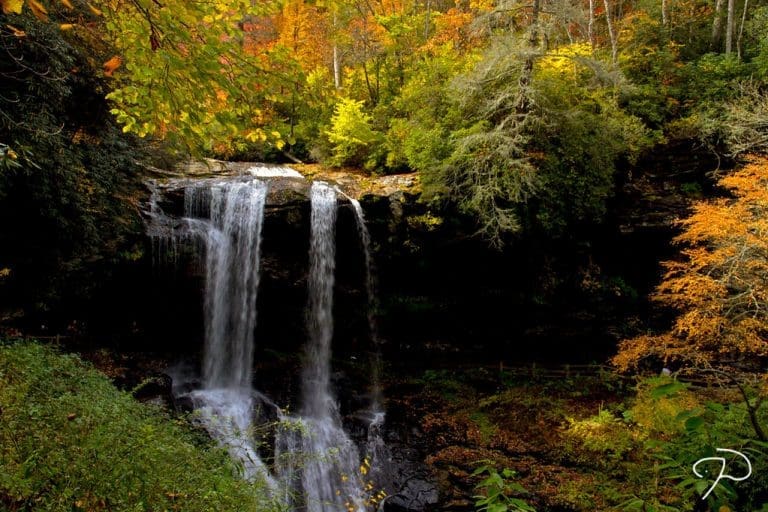 11 Top Autumn Waterfalls to Visit in the Blue Ridge Mountains