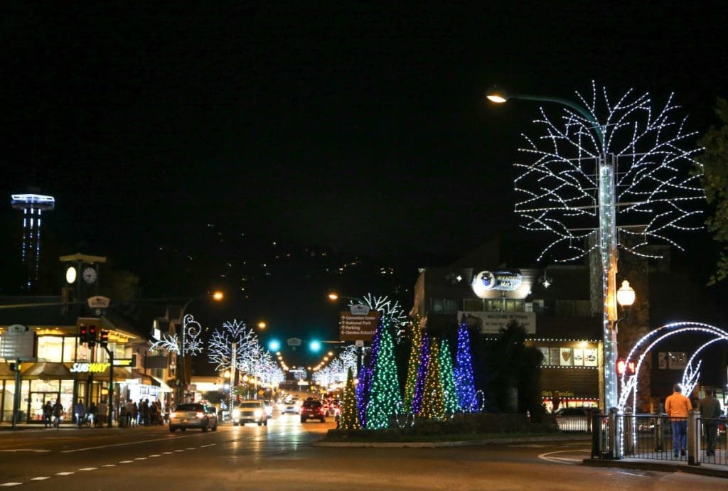12 Best Things To Do in Gatlinburg TN at Christmas