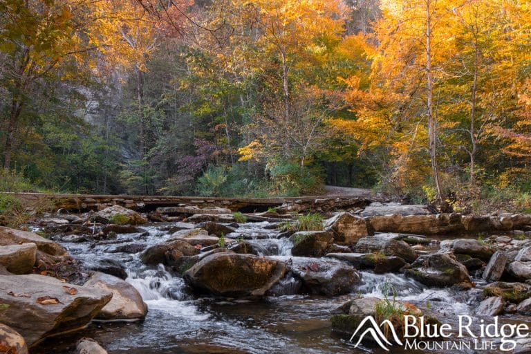 How to Visit Natural Bridge VA: Tips, Trails & Views