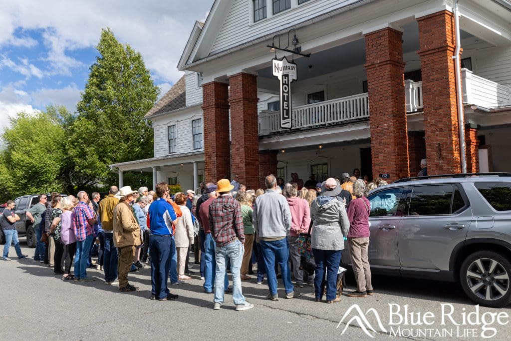 Burnsville NC Travel Guide